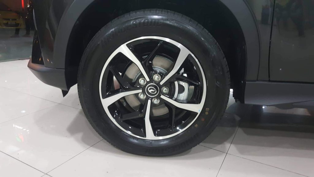 Perodua Aruz SUV 7-tempat duduk dibuka untuk tempahan. | Denaihati