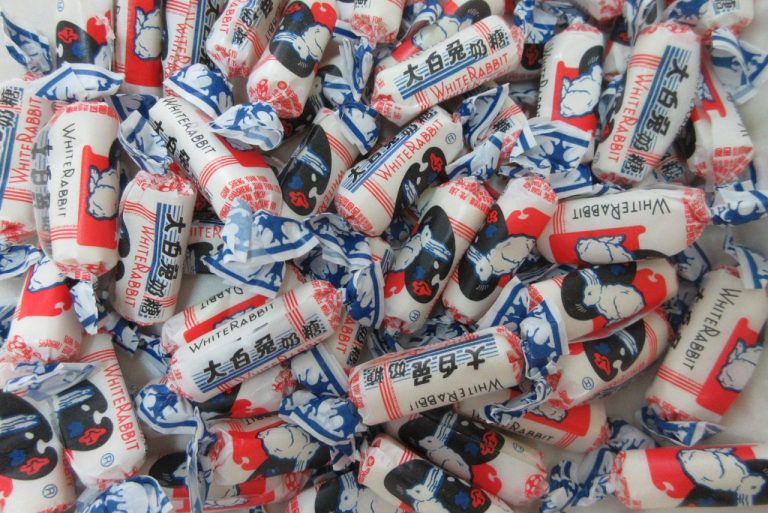 Gula-gula White Rabbit Creamy Candy ada kandungan gelatin babi | Denaihati