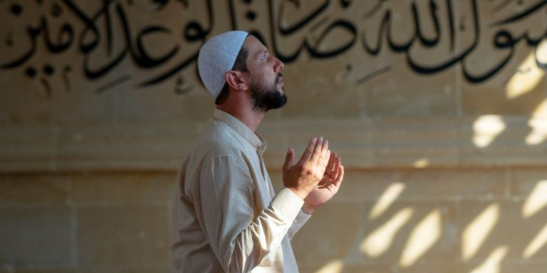 Doa Agar Dikurniakan Ilham Dan Petunjuk Yang Baik | Denaihati